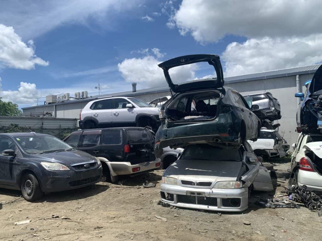 4 Good Reasons To Use A Car Wrecking Service | Mega Wreckers
